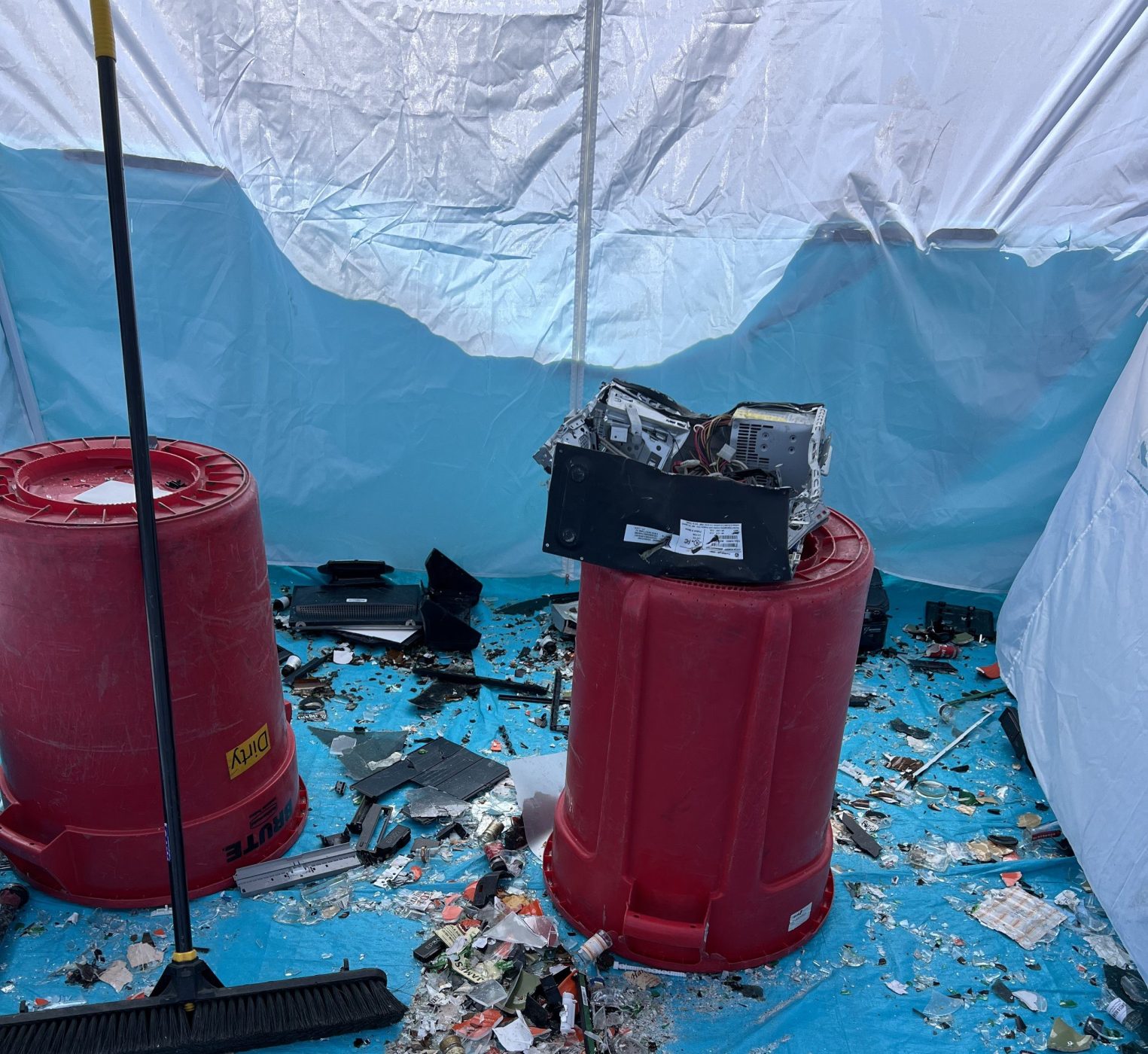 The Smash and Splash Factory | Fun in Mooresville: Smash & Play